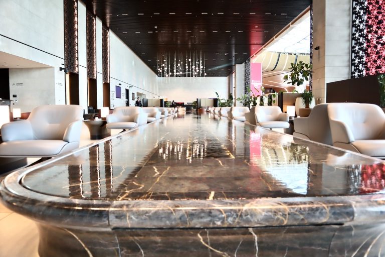 ドーハ空港カタール航空アルモルジャーンガーデンラウンジ訪問記 | すしまるの空